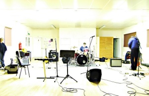 How to Set Up the Ideal Band Rehearsal Space | Performer Mag