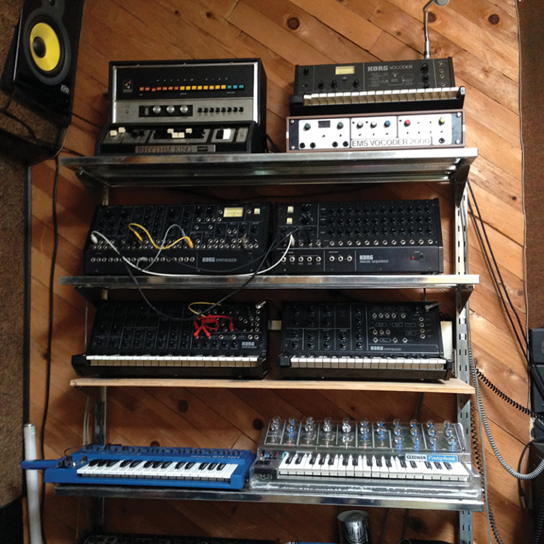 Visiting The Vintage Synthesizer Museum | Performer Mag