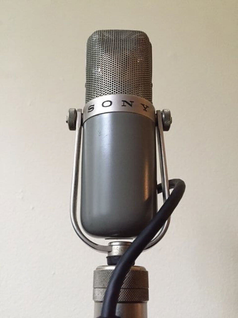 FLASHBACK: 1950s Sony C-37A Microphone | Performer Mag